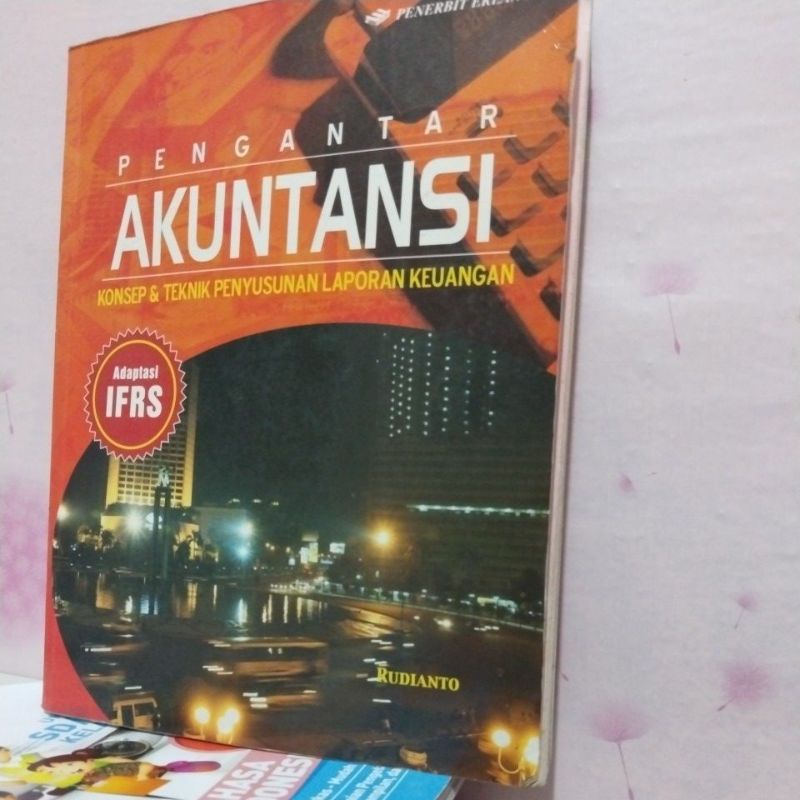 Jual buku Pengantar Akuntansi by Rudianto | Shopee Indonesia