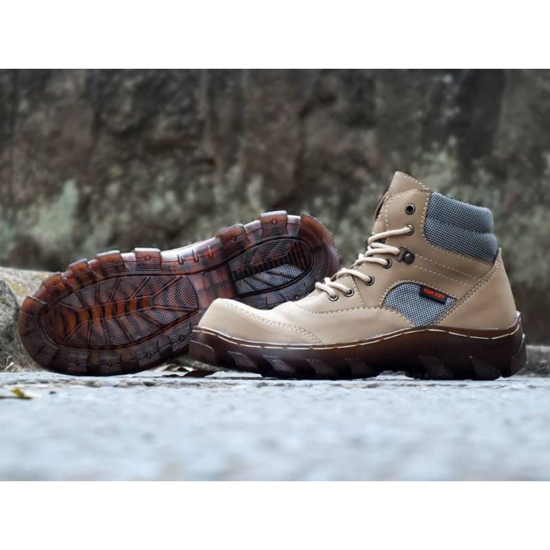 Jual SEPATU SEPATU BOOT BOOTS YOURS STEP BOOTS SAFETY UJUNG BESI SEPATU ...