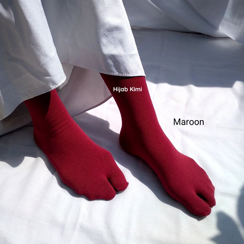 Jual Plain Socks Hijab Kimi | Kaos Kaki Jempol | Kaos Kaki Muslimah ...