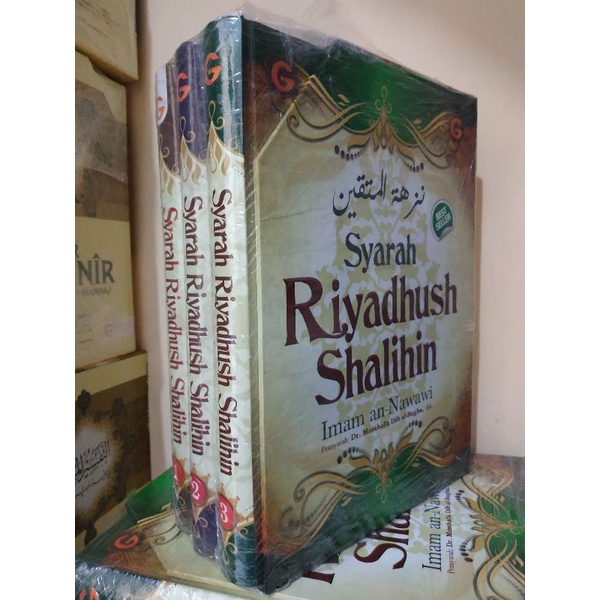 Jual [Original] Buku Syarah Riyadhus Shalihin Lengkap 3 Jilid HC Plus Box Edisi Revisi Terbaru ...