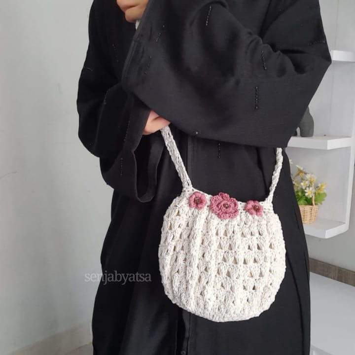 Jual Tas Selempang Rajut Handmade Mentari | Shopee Indonesia