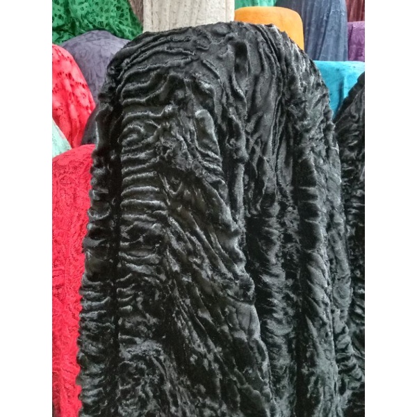 Jual kain/bahan bludru hitam gelombang | bludru babat antik | Shopee ...
