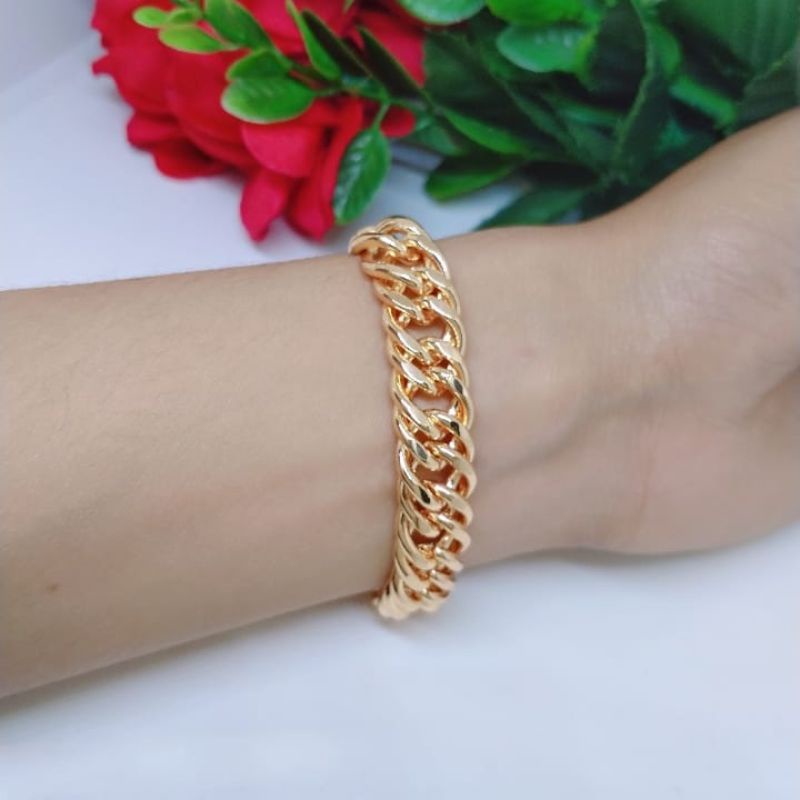 Jual Gelang Rantai Plat Titanium Xuping Perhiasan Aksesoris Lapis Emas ...