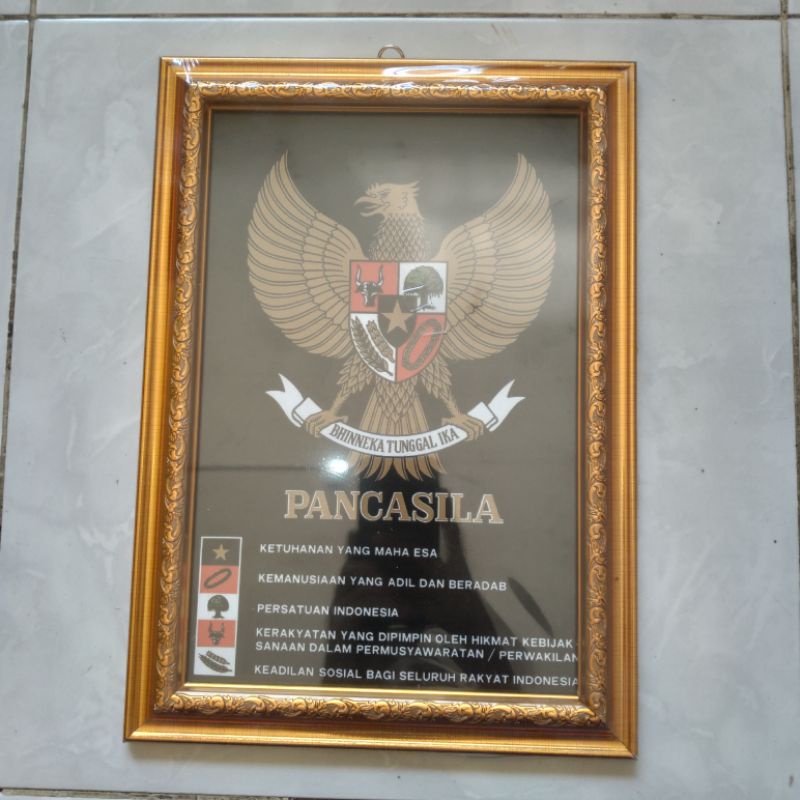 Jual Foto Presiden, Wakil Presiden Dan Gambar Pancasila + Frame ...