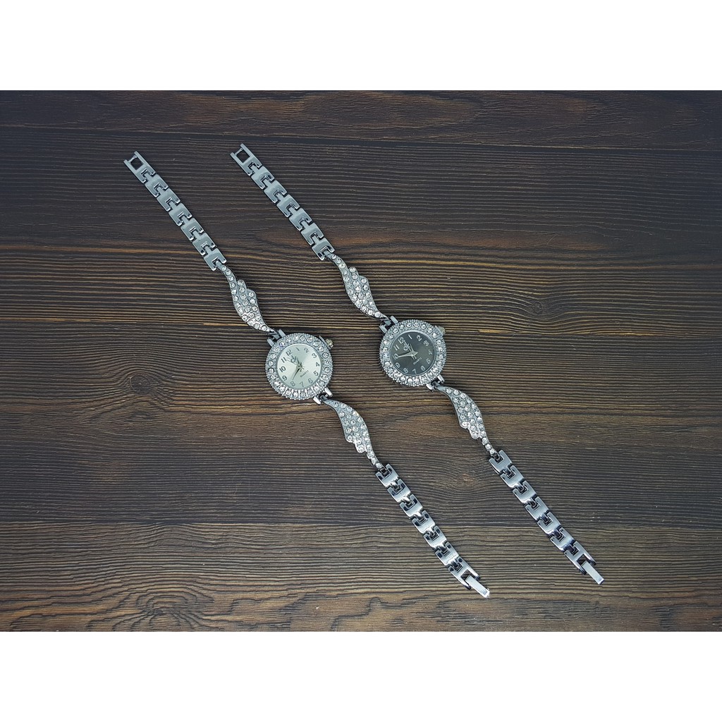 Jual JAM TANGAN WANITA GELANG RANTAI KECIL DK WARNA SILVER SLIM 559A ...