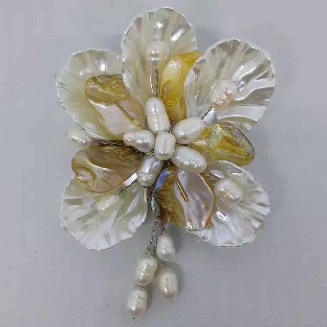 Jual Bros Mutiara air tawar model bunga lily gold | Shopee Indonesia