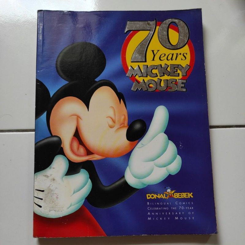 Jual 70 Years Mickey Mouse ( Bilingual Comics) | Shopee Indonesia