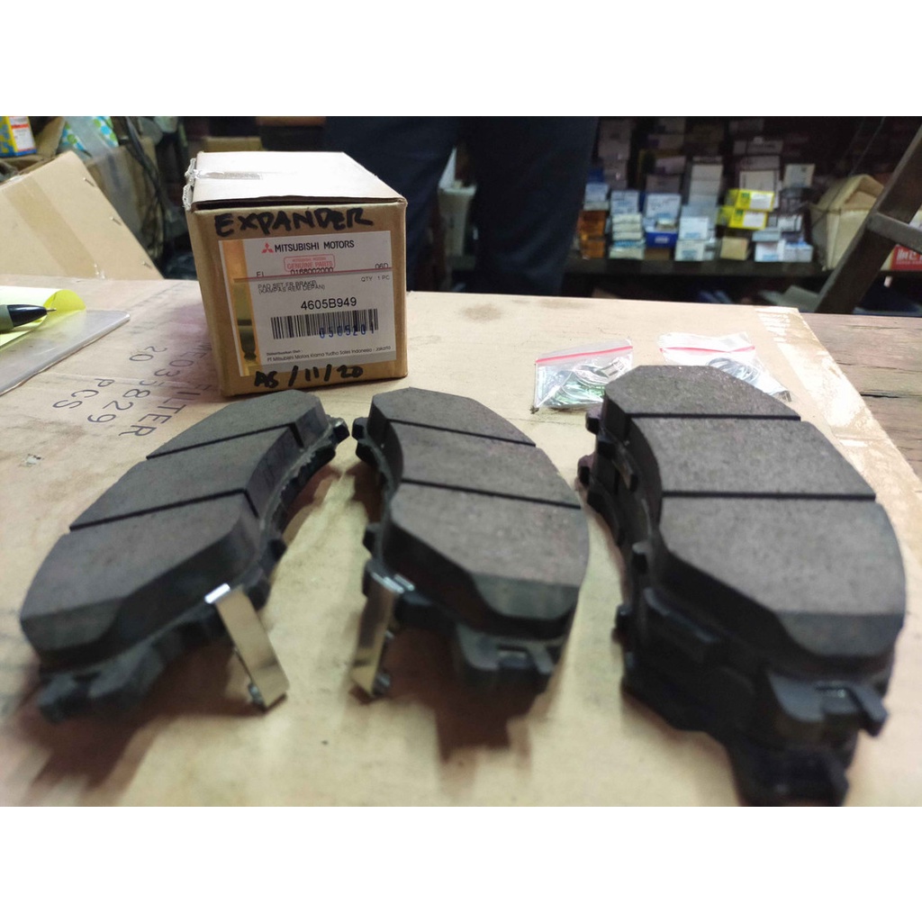 Jual Brake Pads Kampas Rem Depan Mitsubishi Xpander ASLI KTB! | Shopee Indonesia