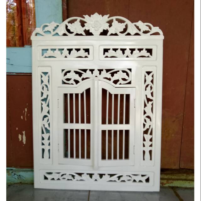 Jual Pigura Krepyak Plus Cermin Hias Ukir Gunungan Putih Duco Furnitur ...