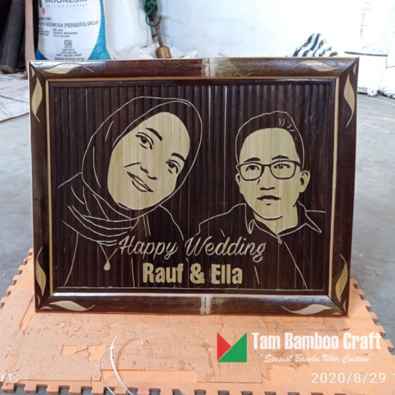 Jual Souvenir Kado Gift Spesial Bambu Ukir Custom 2 Wajah Ukuran 40x50 ...