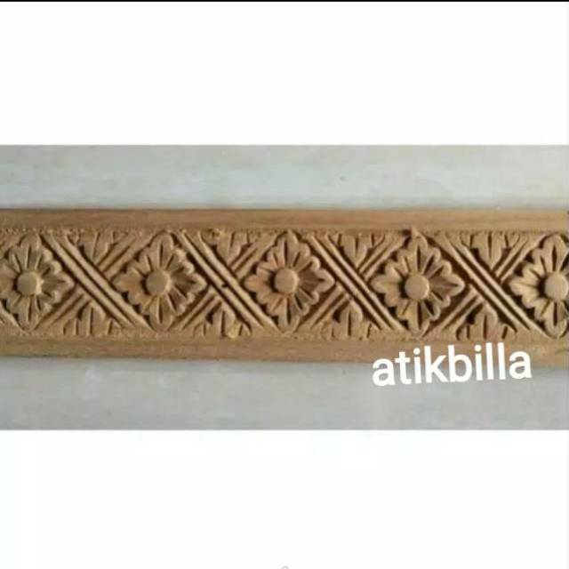 Jual Ornamen lis tempel kayu jati motif batik | Shopee Indonesia
