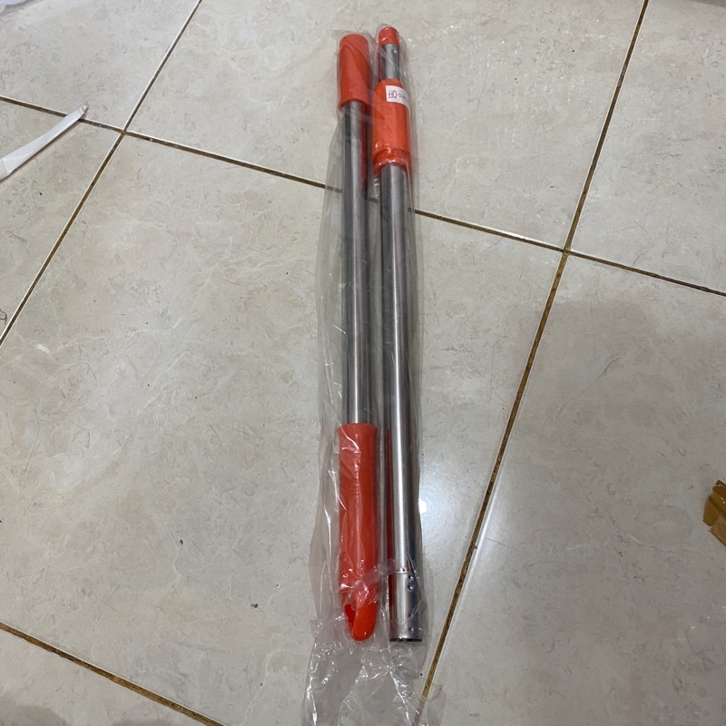 Jual Pro clean Alat Pel Injak Putar Peras ember saringan pel free ...