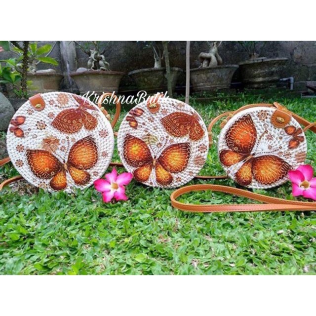 Jual Tas Rotan Bulat Putih Decoupage Lukis Bali Kancing Pita Klip ...