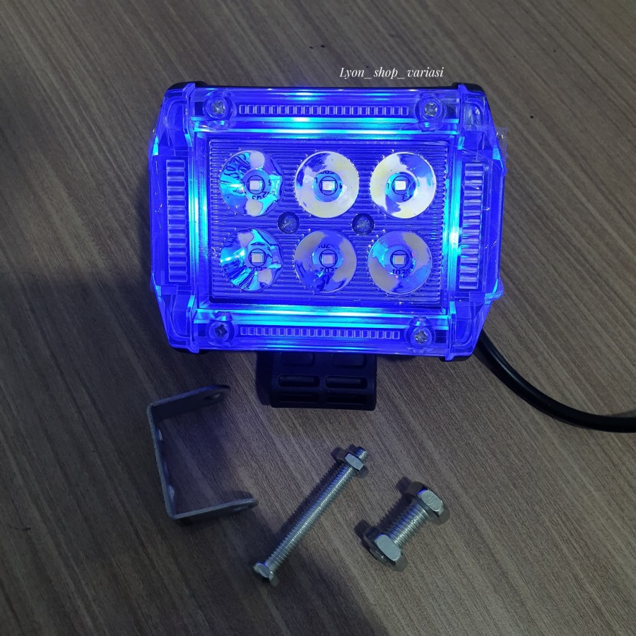Jual Lampu Tembak CWL 6 Led Strobo RGB Blue Red White Flash - MF ...