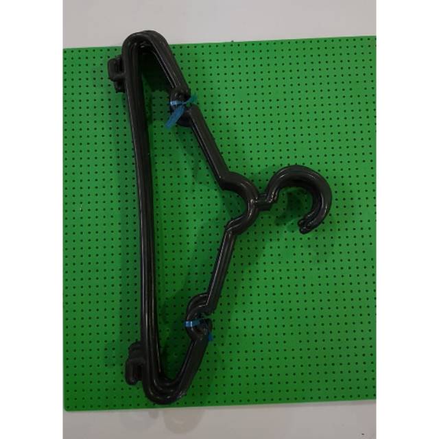 Jual GO SEND ONLY Hanger / Gantungan Baju Hitam isi 6 pcs | Shopee ...