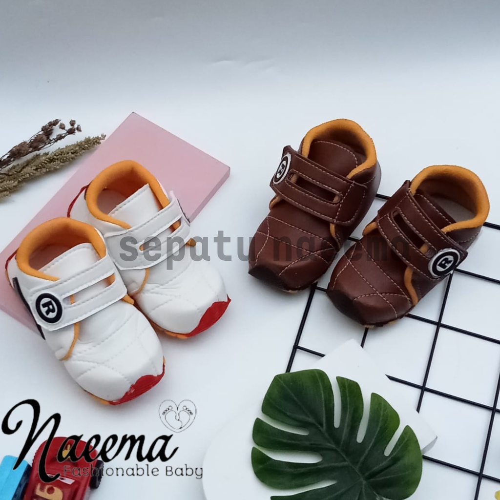 Jual sepatu anak sneaker laki laki dan perempuan 1-3 tahun bunyi sepatu ...