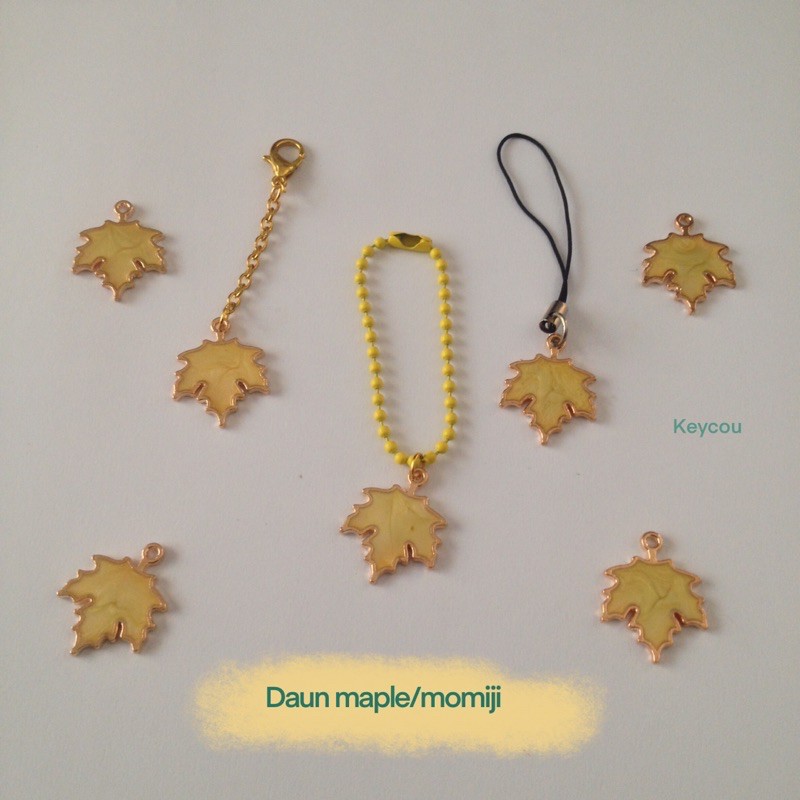 Jual Gantungan HP/Flashdisk Daun Momiji/Maple | Shopee Indonesia