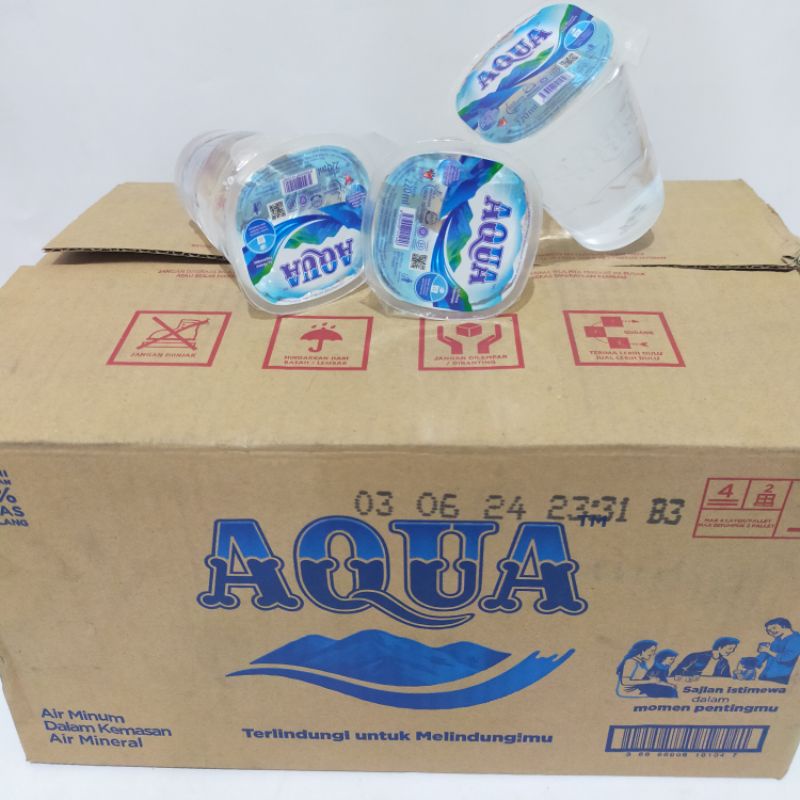 Jual Aqua Air Mineral Gelas Cup 220 ml | Shopee Indonesia