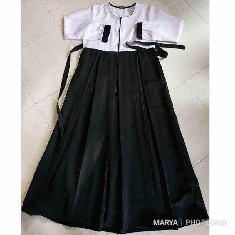 Jual GAMIS HITAM PUTIH BAHAN LIPIT 3 DEPAN BELAKANG | Shopee Indonesia