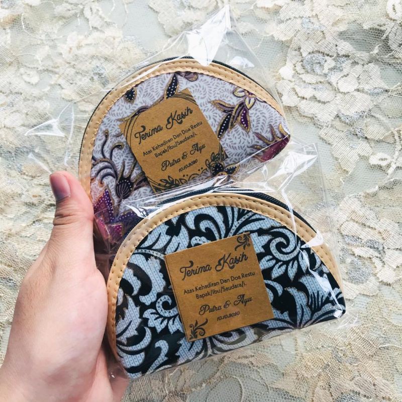 Jual souvenir dompet batik 11x8cm souvenir pernikahan dompet oval ...