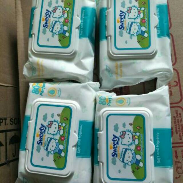 Jual Tissue Basah Sweety Perfumed Baby Wipes isi 80+4 sheets | tisu ...