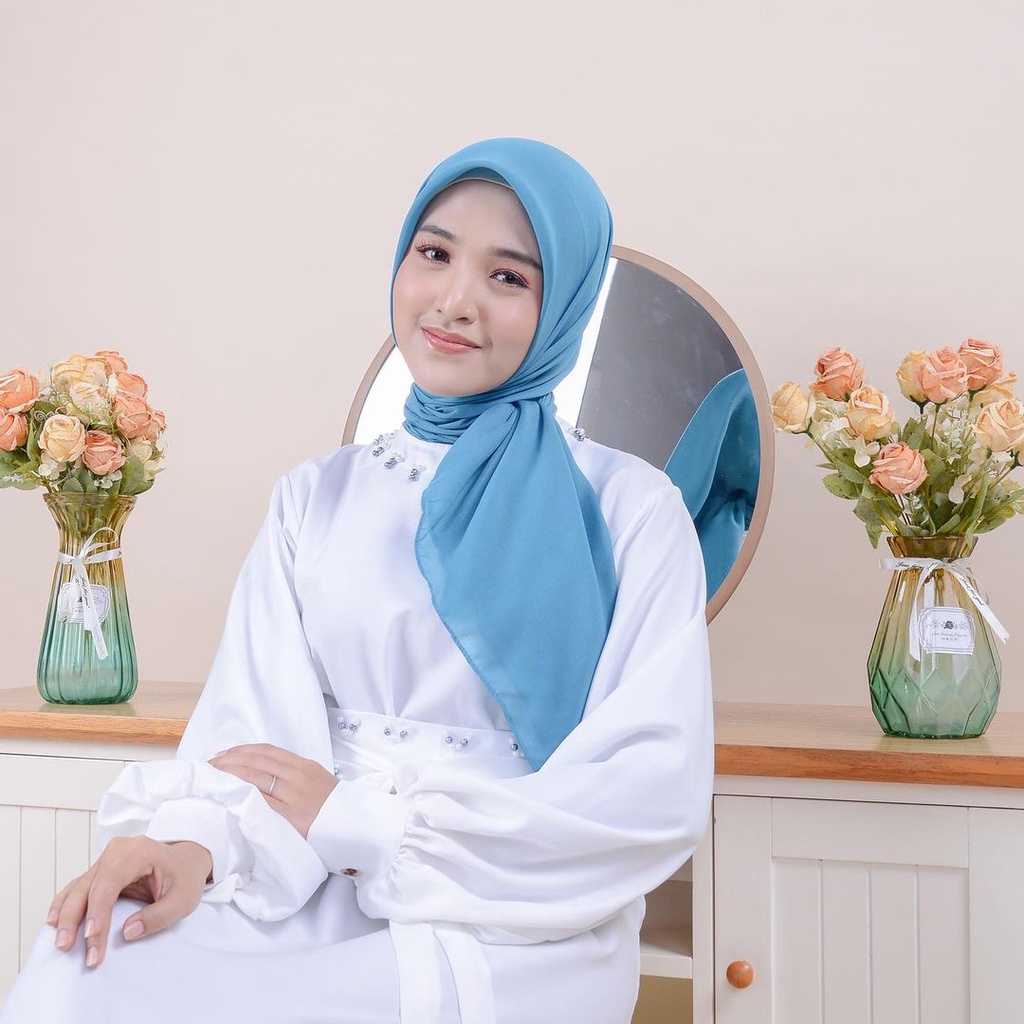 Jual Hijab Segi Empat Paris Premium Warna Biru Tosca 110cm x 110cm | Shopee Indonesia