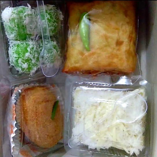 Jual Paket Snack Box Murah isi 4 macam bisa 2 Pilihan menu | Shopee ...