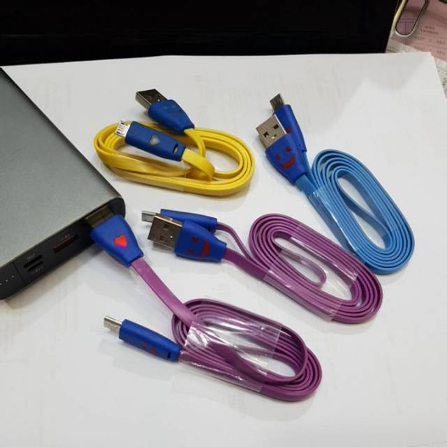 Jual Kabel Data Smile Lampu colokan micro | Shopee Indonesia