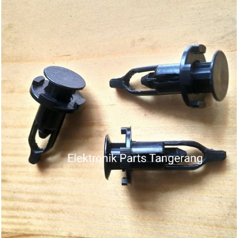 Jual KANCING KLIP BEMPER TOYOTA FORTUNER KLIP MOBIL UNIVERSAL KLIP ...