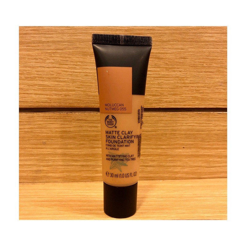 Jual The body shop Matte Clay Skin clarifying Foundation | Shopee Indonesia