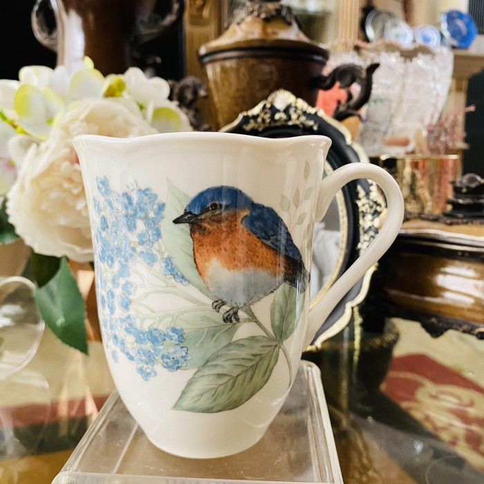 Jual Mug Gelas Lenox Butterfly Meadow Flutter Bird Mewah Cantik - 1 ...