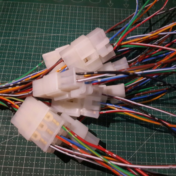Jual SOKET KONEKTOR KABEL 6 PIN SOCKET SAMBUNGAN KABEL BODY MOTOR DAN ...