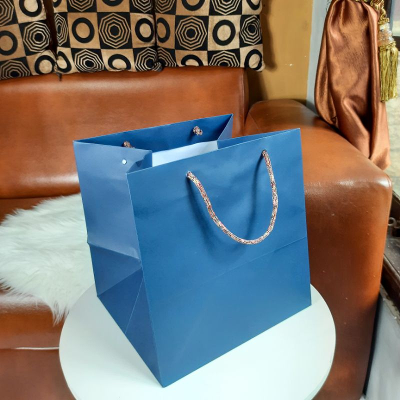 Jual Paper Bag Biru Polos 25,5 x 22 x 26 cm Tas Kado Hampers Simple ...