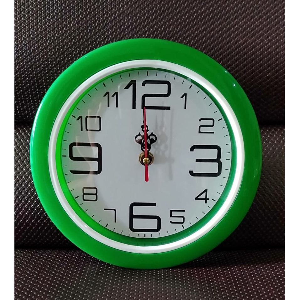 Jual Jam dinding body hijau polos angka besar, ukuran 21cm (bisa ...