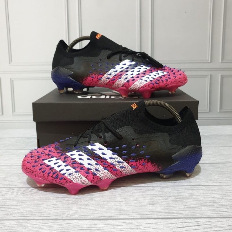 Jual Sepatu Bola Adidas Predator freak | Shopee Indonesia