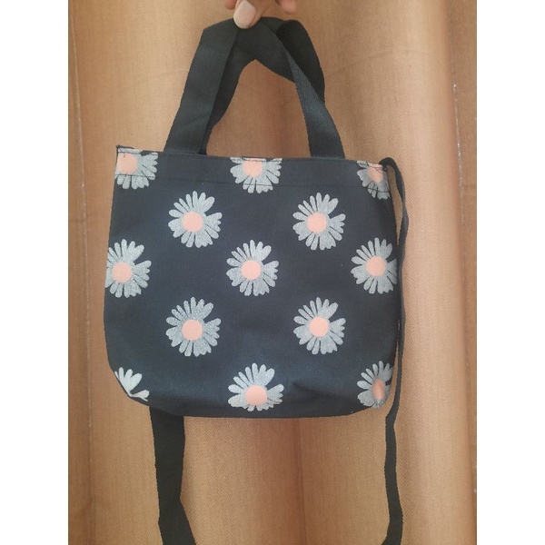 Jual Totebag Wanita / Tas Tote Bag Wanita daisy bunga lili - totebag ...