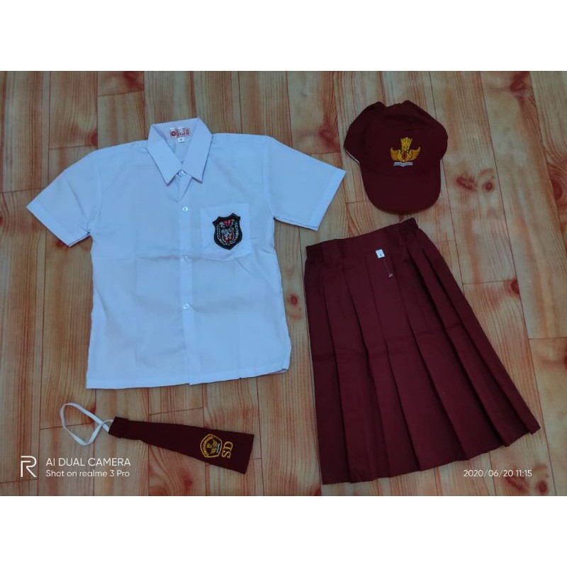 Jual Satu Stel Seragam Sekolah SD Anak Perempuan Baju dan Rok Sekolah Dasar Ukuran Besar Dan ...