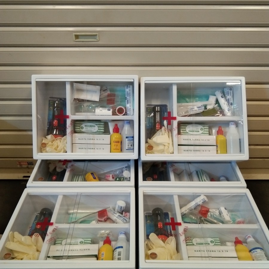 Jual Kotak Obat P3K Dinding Isi Lengkap Type B / Kotak Obat Dan Isi ... Jual Kotak Obat P3K Dinding Isi Lengkap Type B / Kotak Obat Dan Isi ...