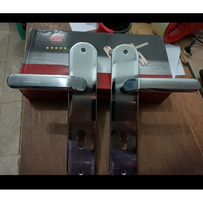 Jual Handle Pintu Besar, Hendel Pintu Rumah Komplit, Gagang Kunci Pintu ...