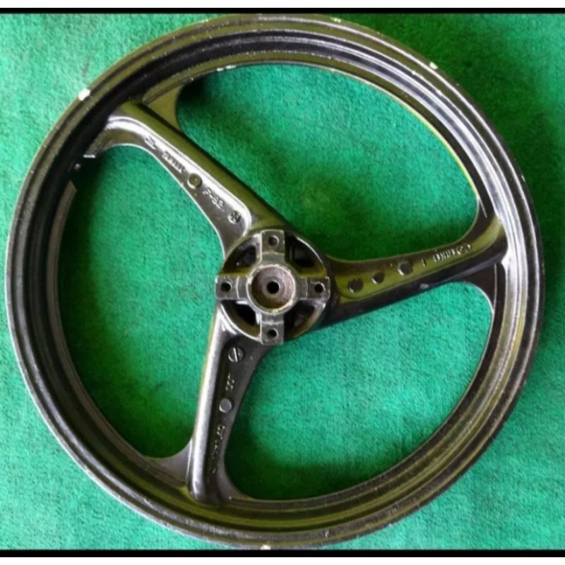 Jual peleg / pelek dpan yamaha pswan f1zr orsyinil merek Enkei lubang ...