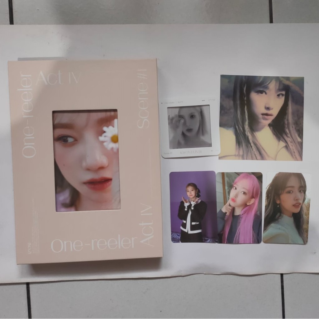 Jual IZ*ONE One Reeler Album Sharing Scene 1 izone yujin yena yuri hyewon eunbi | Shopee Indonesia