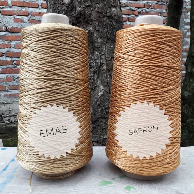 Jual Benang rajut nilon pp/monolon varian emas 250gr | Shopee Indonesia