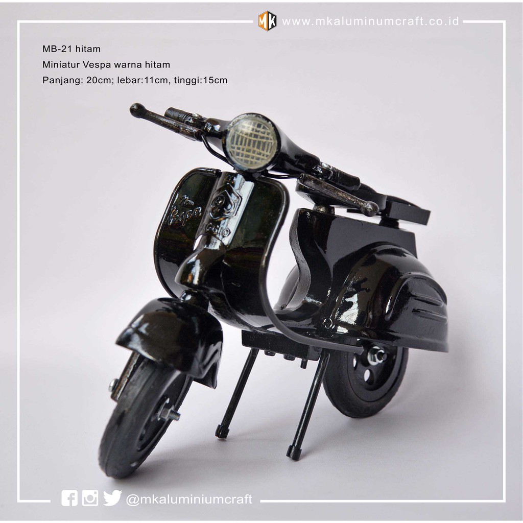 Jual Diecast Miniatur Sepeda Motor Vespa Kuno Hitam - Miniatur Logam ...
