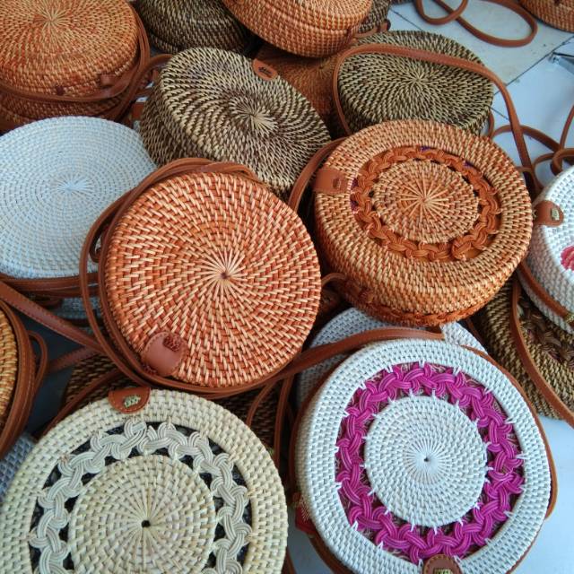 Jual Tas Rotan ukuran 20cm | Shopee Indonesia