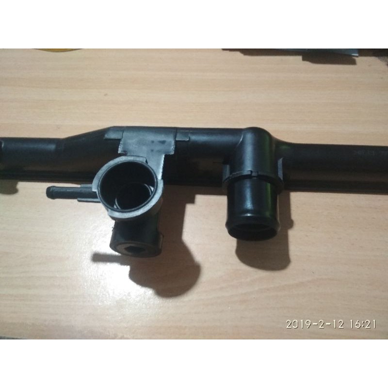 Jual top tank upper tank uppertank radiator grand Livina juke | Shopee ...