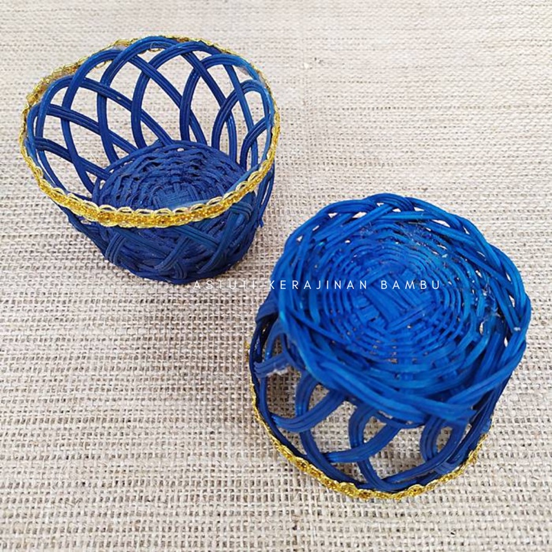 Jual Keranjang Permen Rotan Warna Renda 7 cm/Kerajinan Rotan Mini ...