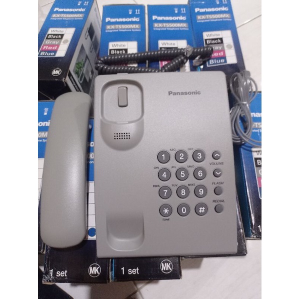 Jual PESAWAT TELPON PANASONIC KX-TS500MX putih BARU | Shopee Indonesia