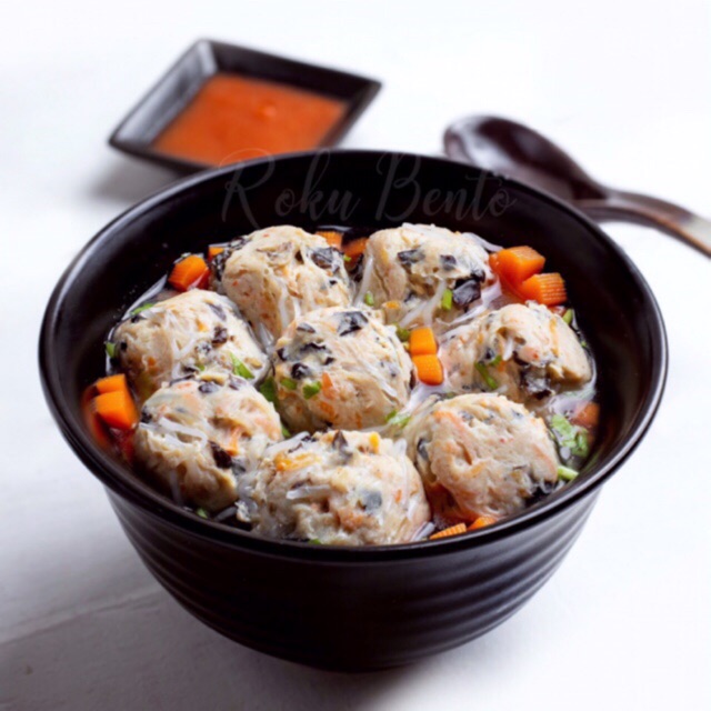 Jual Bakso Rambutan / Lohua Roku Bento Bandung 10 Pcs Baso Lohoa - Menu ...