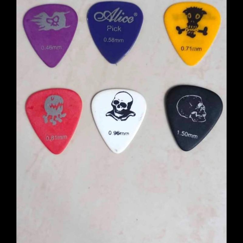 Jual pick gitar berbagai ukuran | Shopee Indonesia