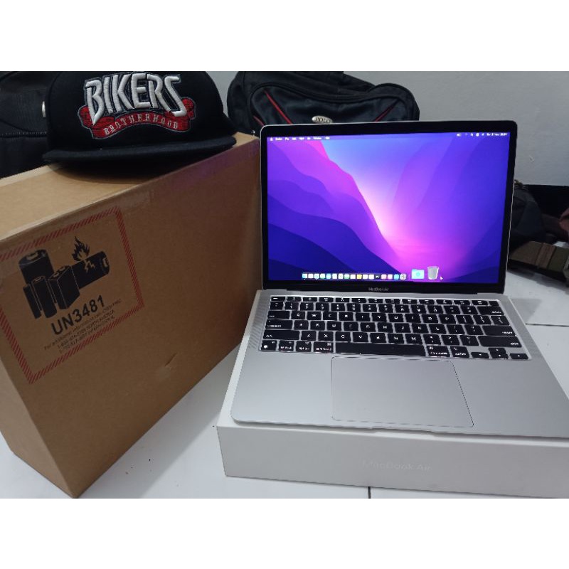 Jual MACBOOK AIR M1 RETINA 8/512GB SILVER FULLSET | Shopee Indonesia